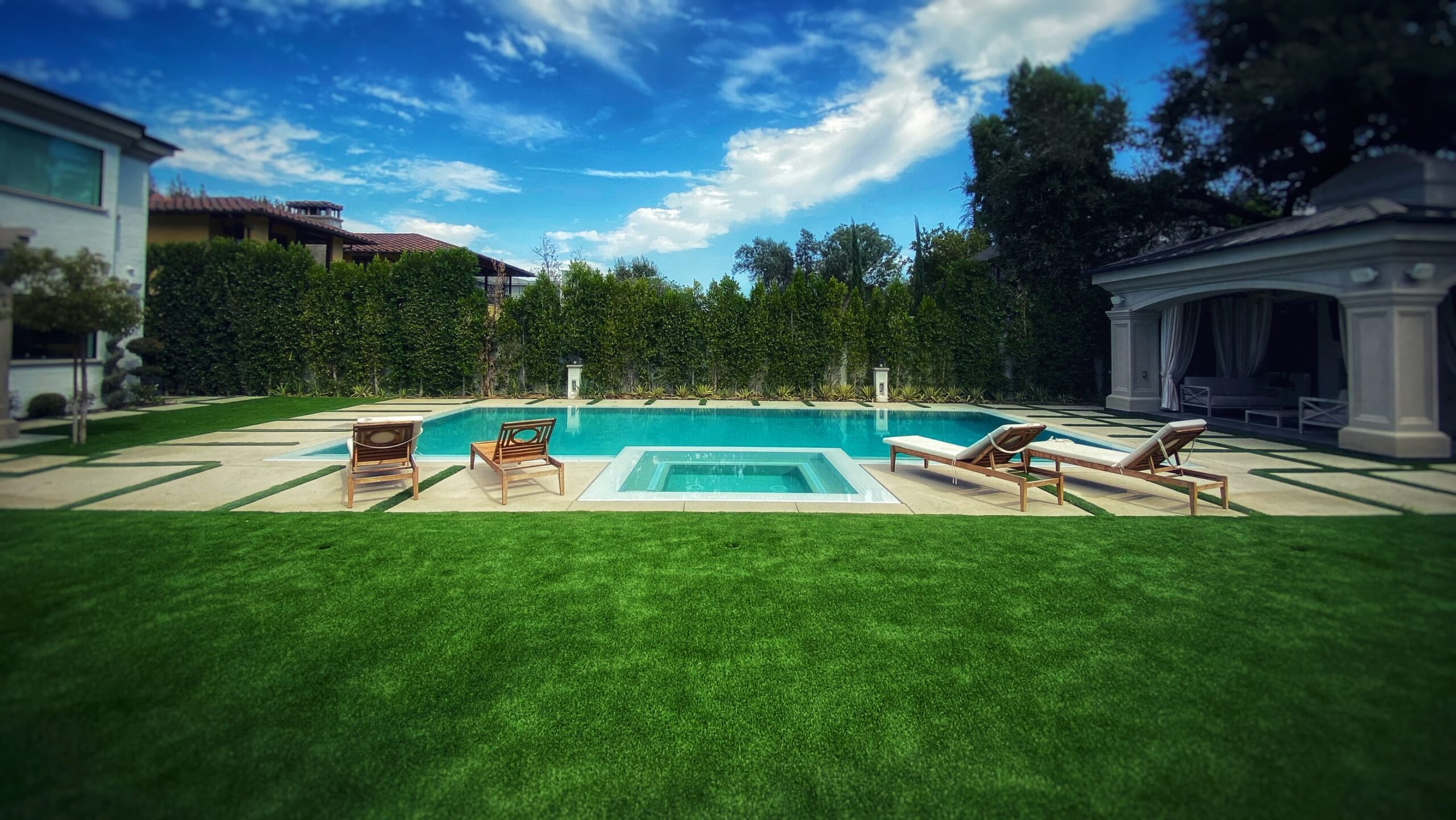 When and How to Install Artificial Grass Around Pools - Garden Green ...